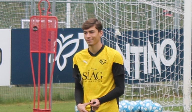 Palermo, c'è la "prima" firma di Nespola: contratto quinquennale